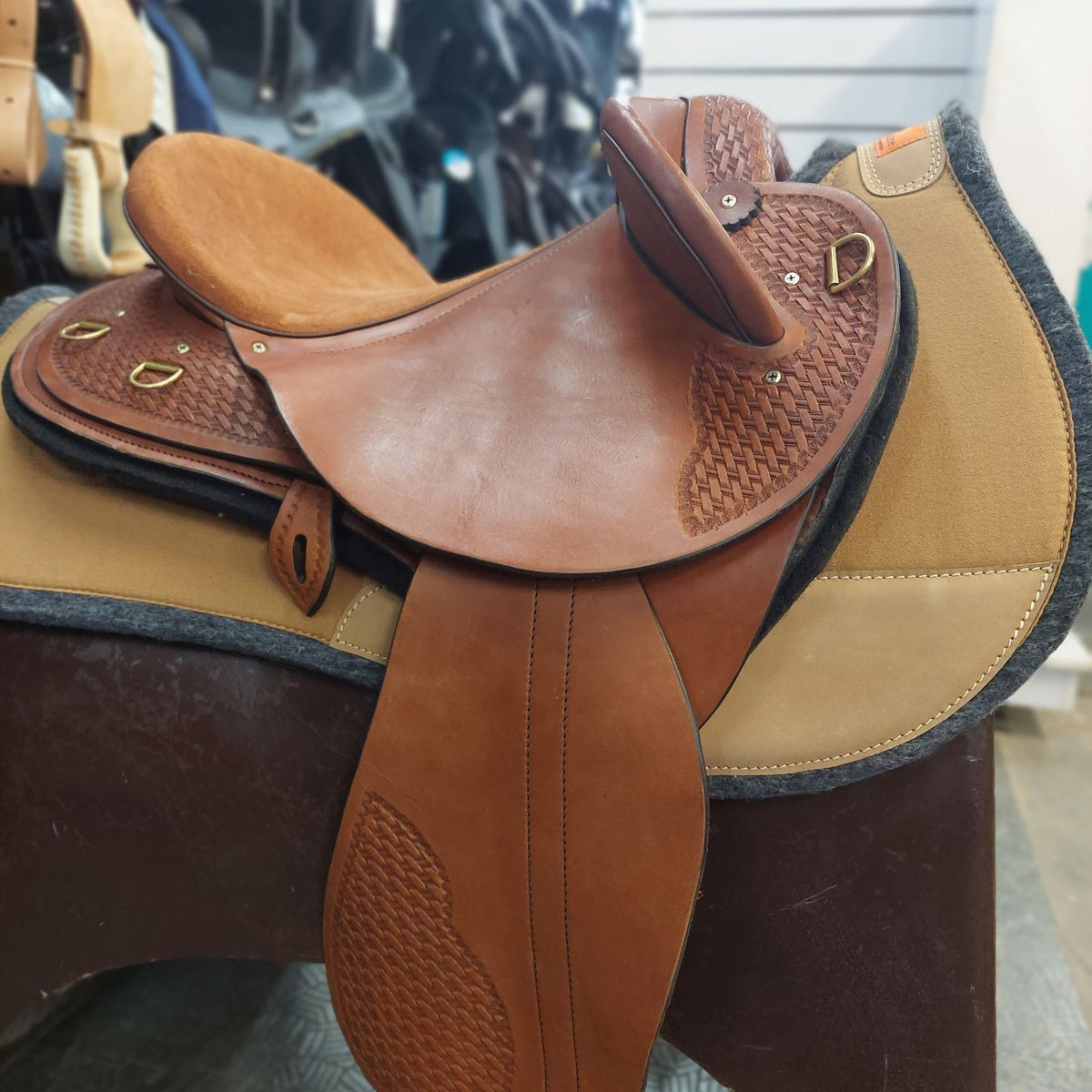Southern Cross Competition Half Breed Saddle with Basket Weave Stamp ...